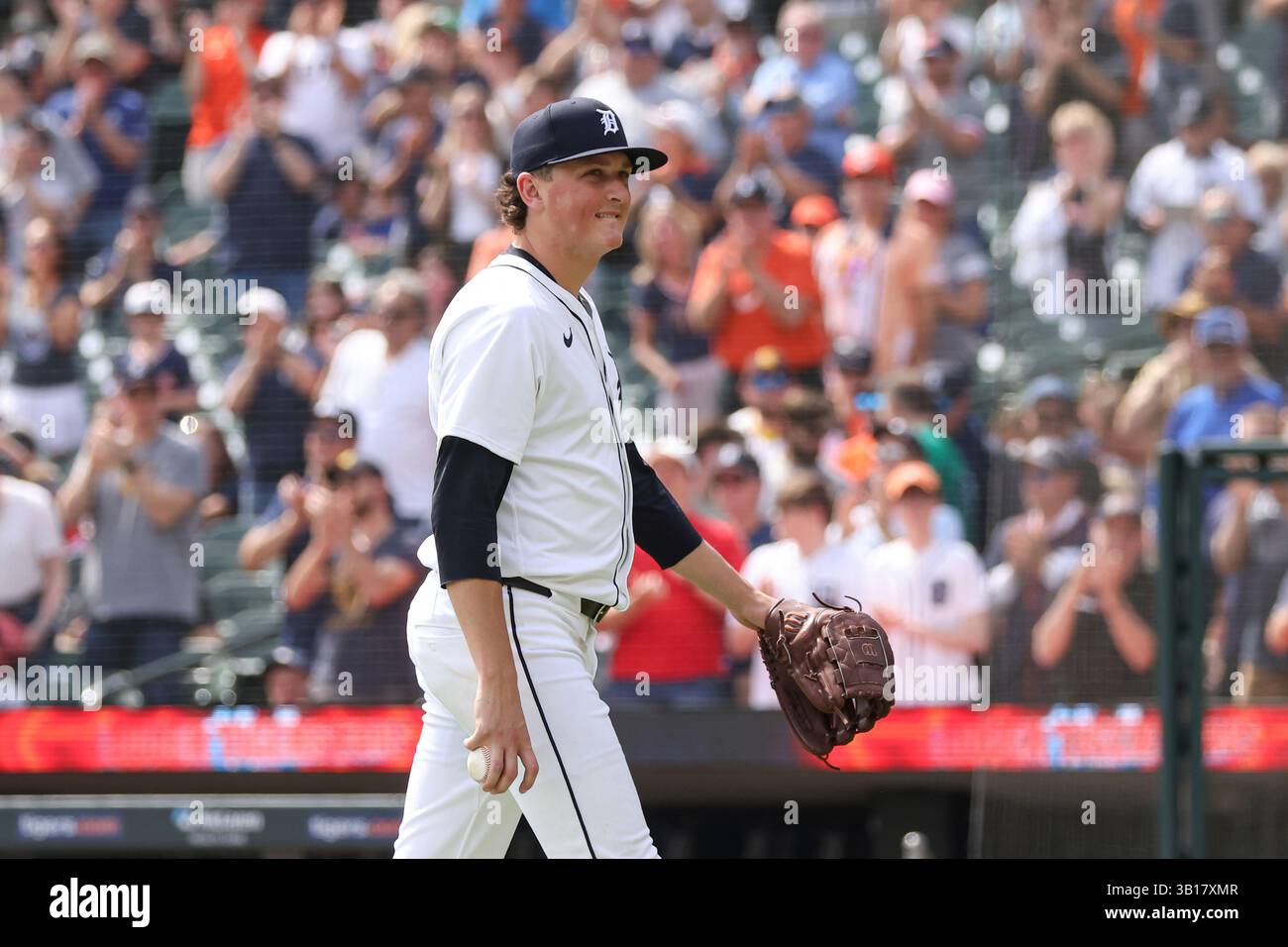 DETROIT, MI - APRIL 23: Detroit Tigers starting pitcher Reese Olson (45 ...