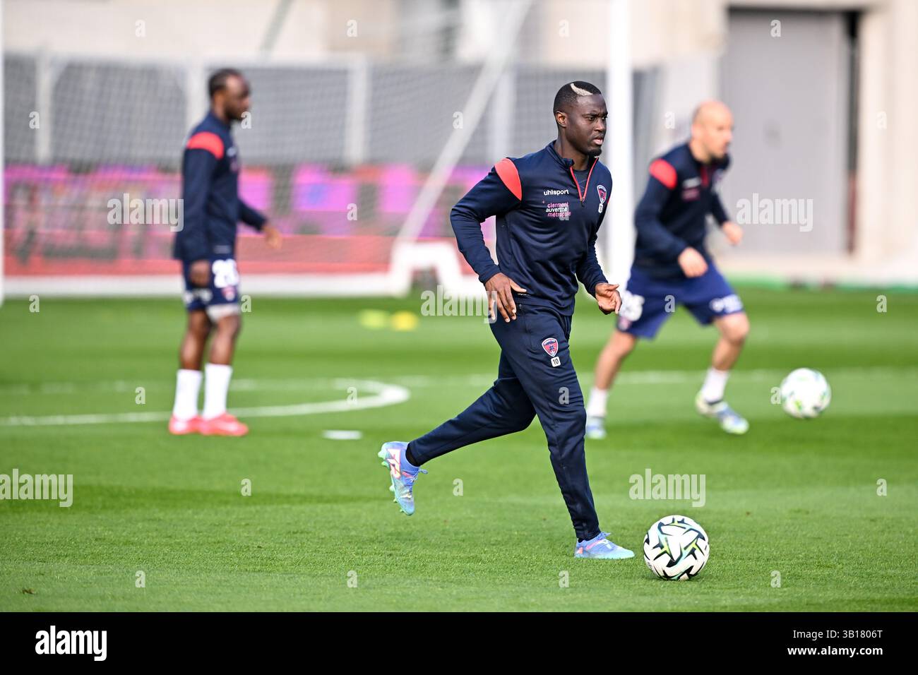 10 Henri SAIVET (cf63) during the Ligue 2 BKT match between Red Star ...