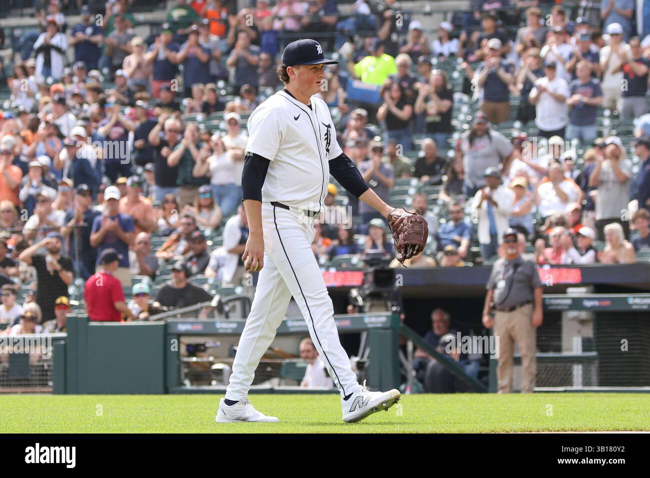 DETROIT, MI - APRIL 23: Detroit Tigers starting pitcher Reese Olson (45 ...