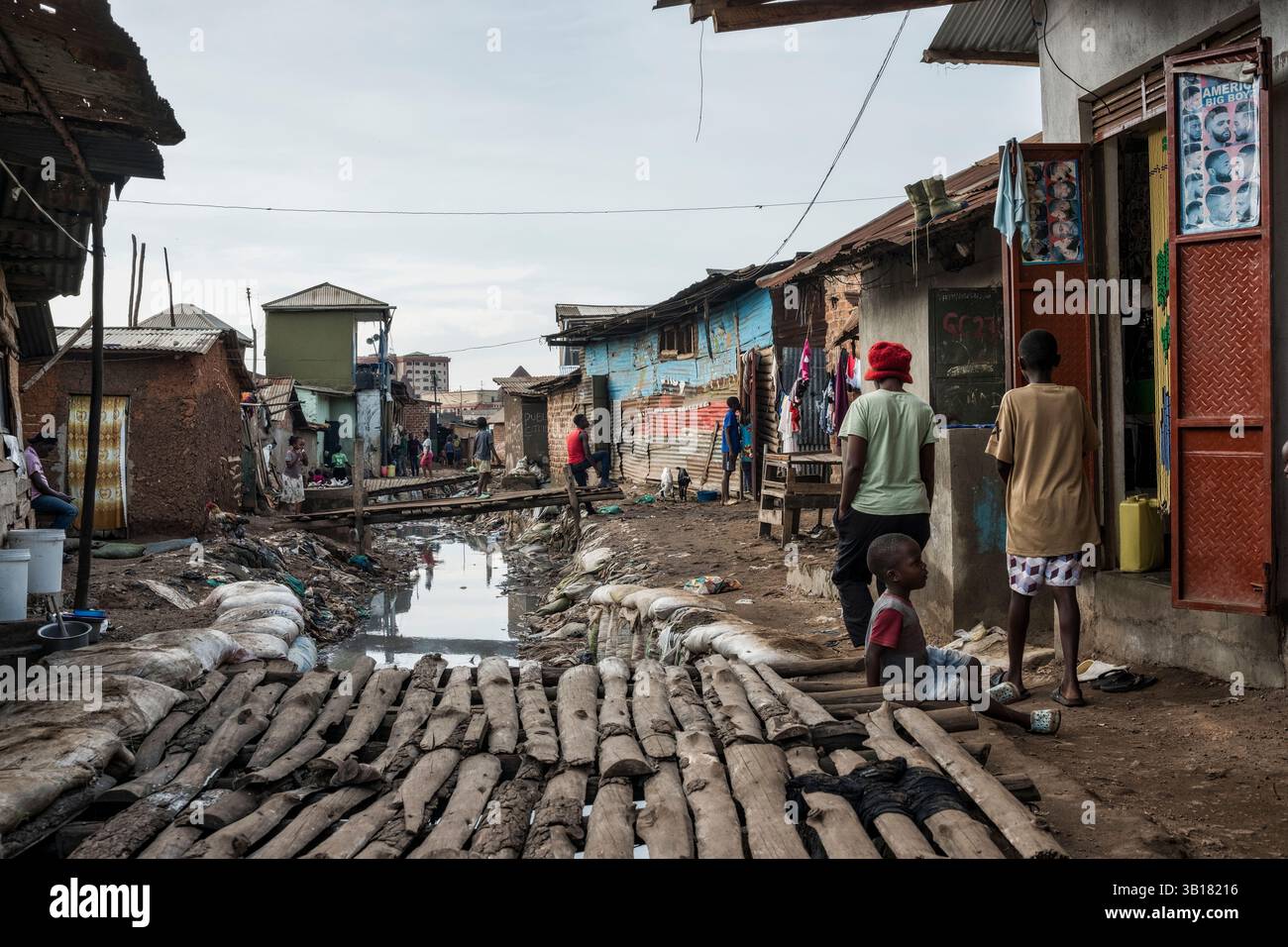 Religious mass with pastor in Katanga slum, Kampala, Uganda, Africa ...