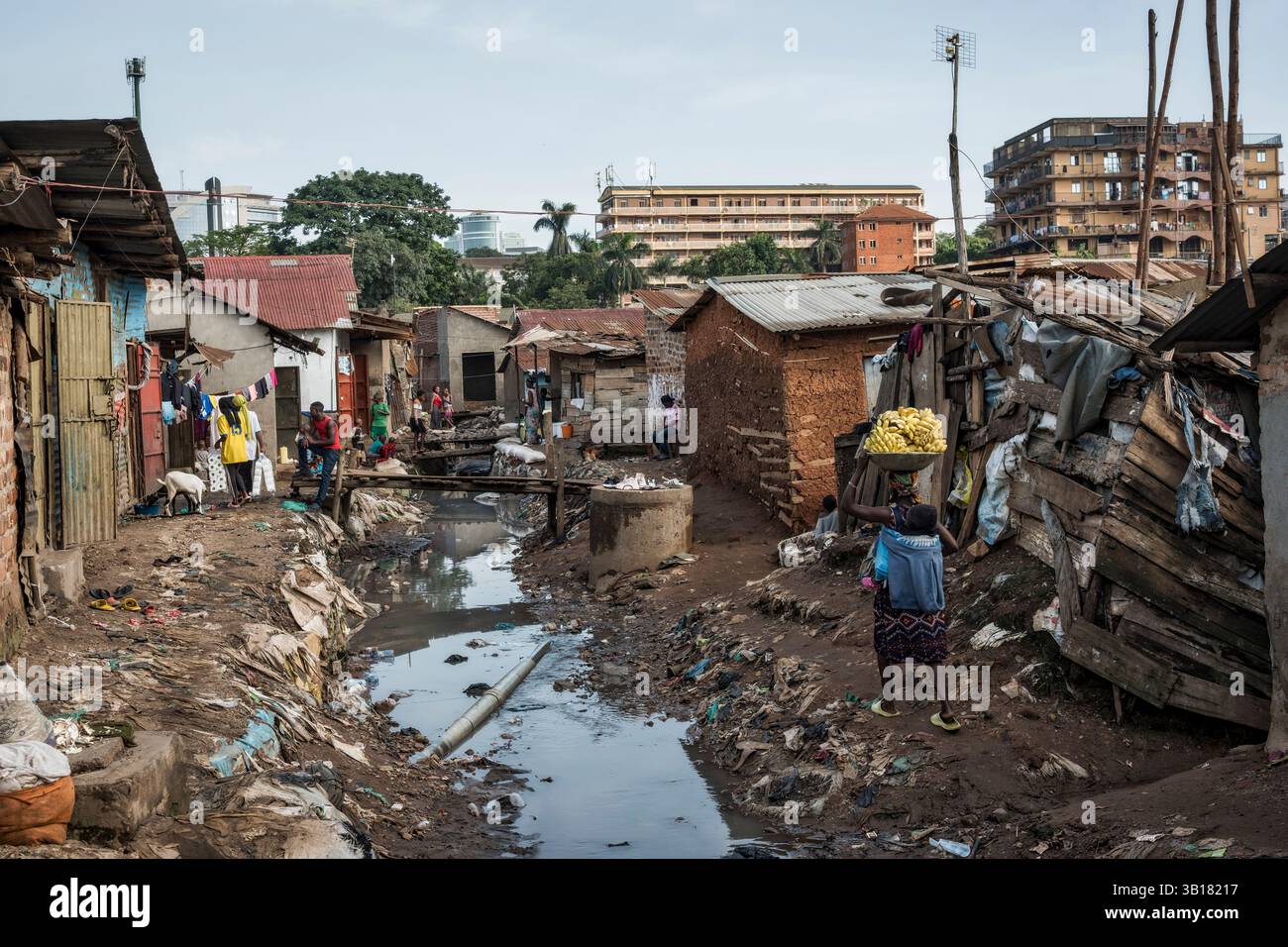 Religious mass with pastor in Katanga slum, Kampala, Uganda, Africa ...