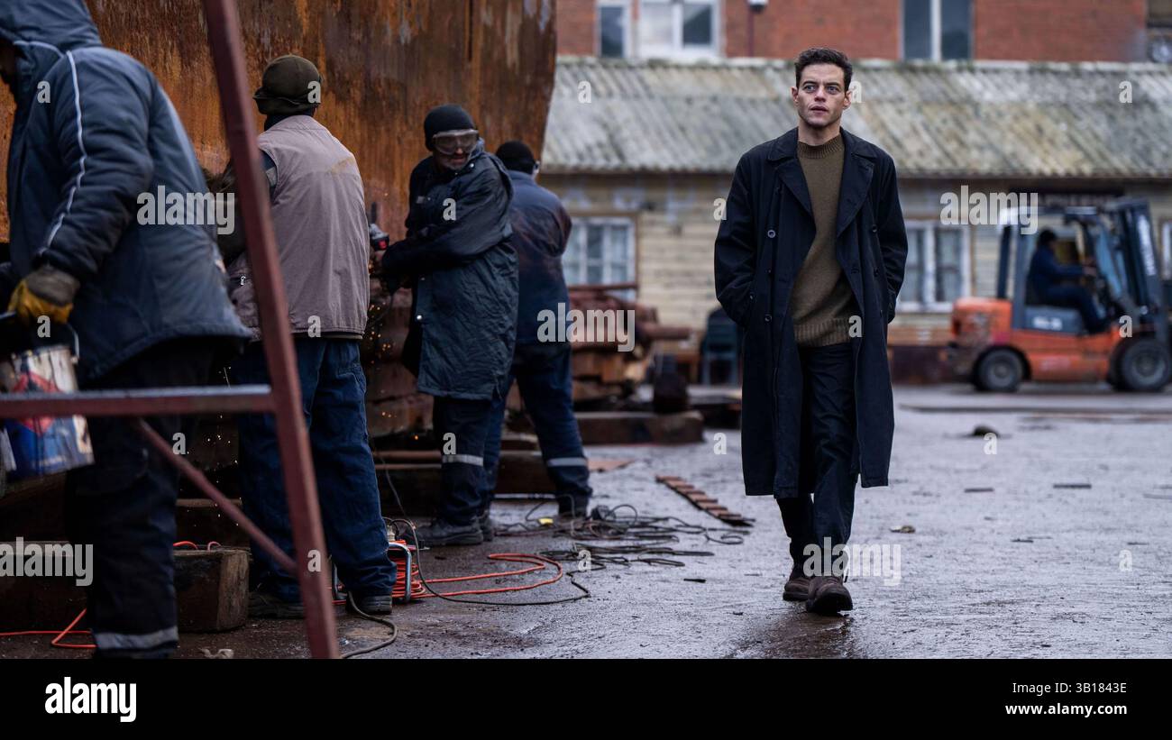 RAMI MALEK in THE AMATEUR (2025), directed by JAMES HAWES. Credit: 20th Century Studios / Hutch ...