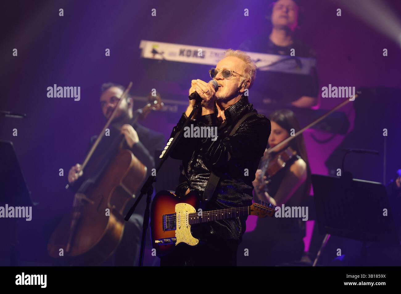 Music Concert - Umberto Tozzi LUltima notte rosa - the final tour Italian songwriter Umberto ...