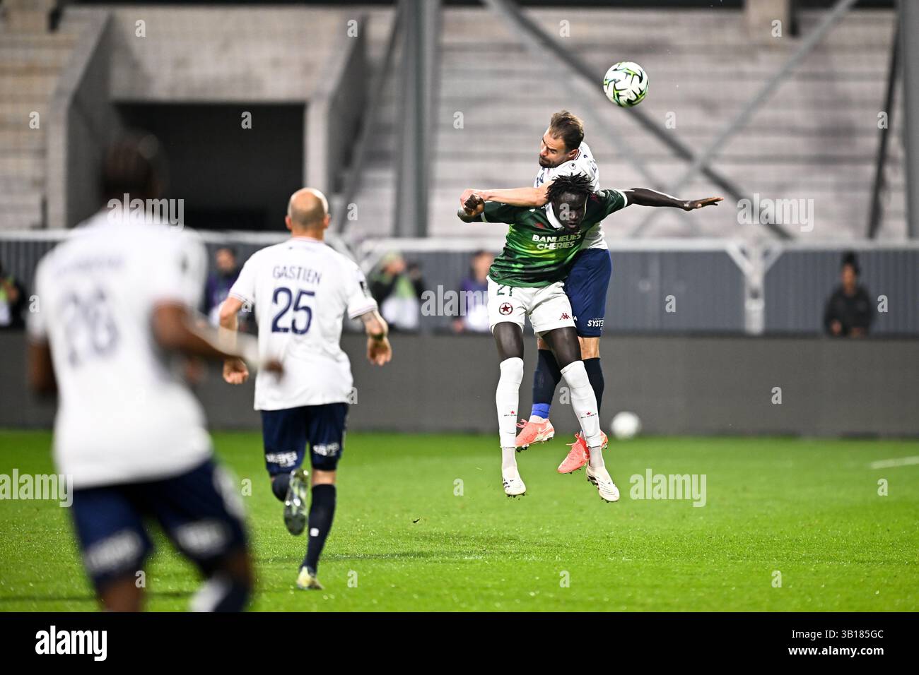 12 Damien DA SILVA (cf63) - 21 Aliou BADJI (red) during the Ligue 2 BKT ...
