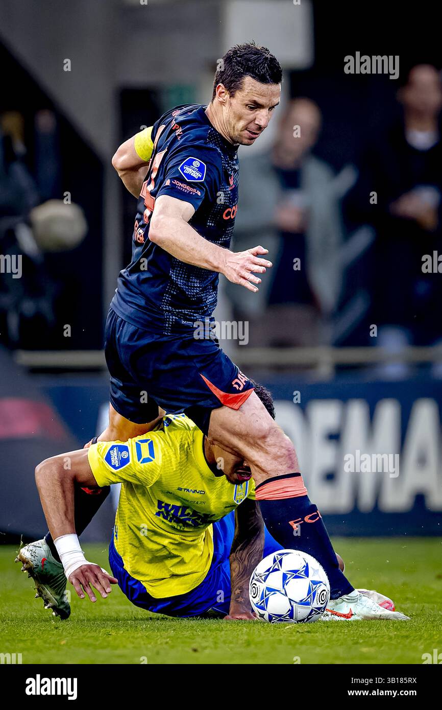 WAALWIJK, Netherlands. 25th Apr, 2025. SPO, Mandemakers Stadium, Dutch eredivisie, season 2024/ ...