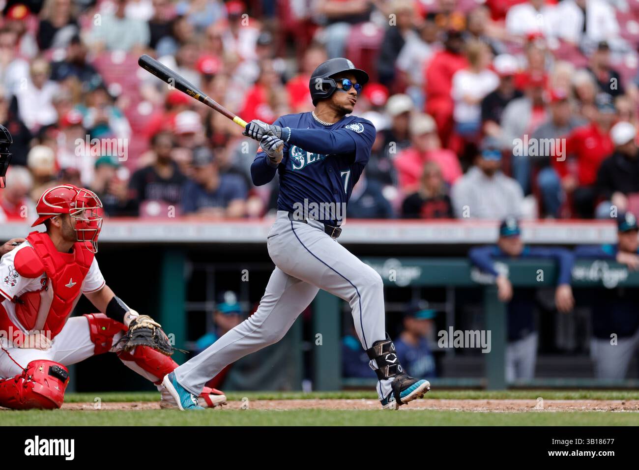 CINCINNATI, OH - APRIL 17: Seattle Mariners designated hitter Jorge ...