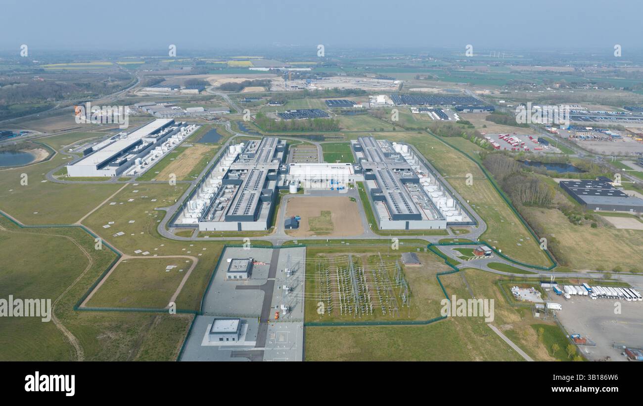 data center in Odense, Denmark, cloud or connectivity, hyperscaler, AI ...