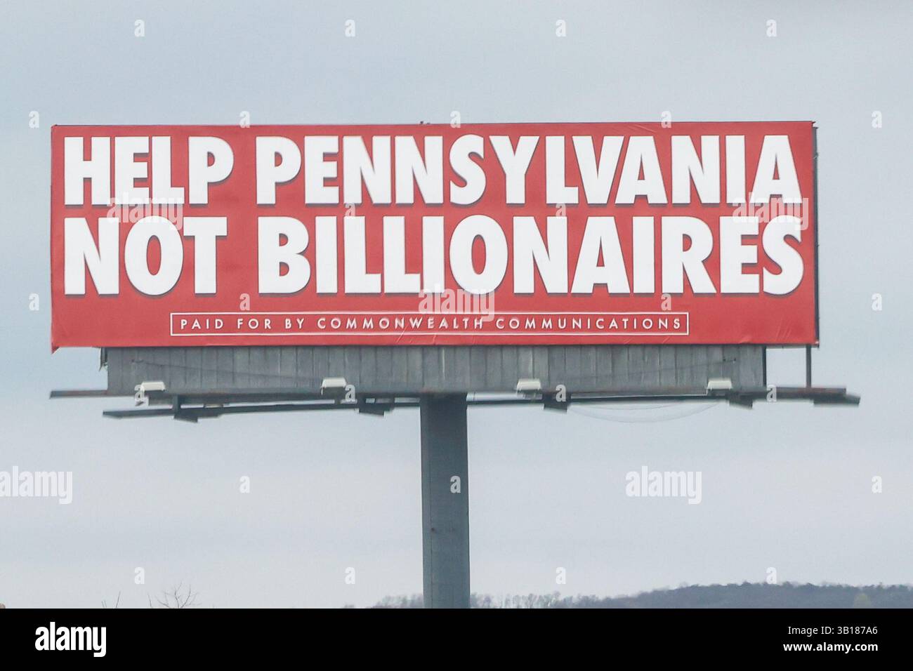 Anti trump administration billboard hi-res stock photography and images ...