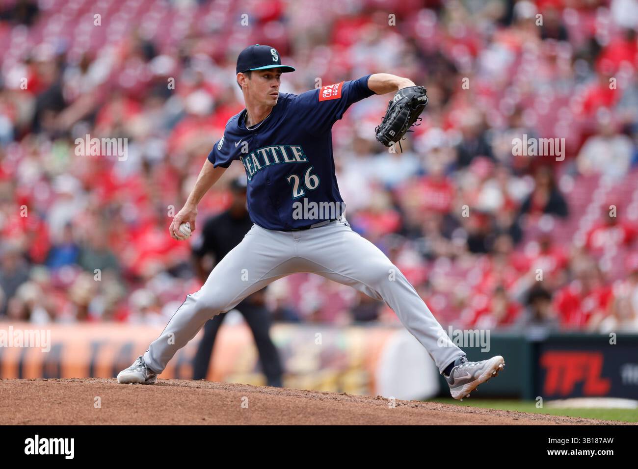 CINCINNATI, OH - APRIL 17: Seattle Mariners pitcher Emerson Hancock (26 ...