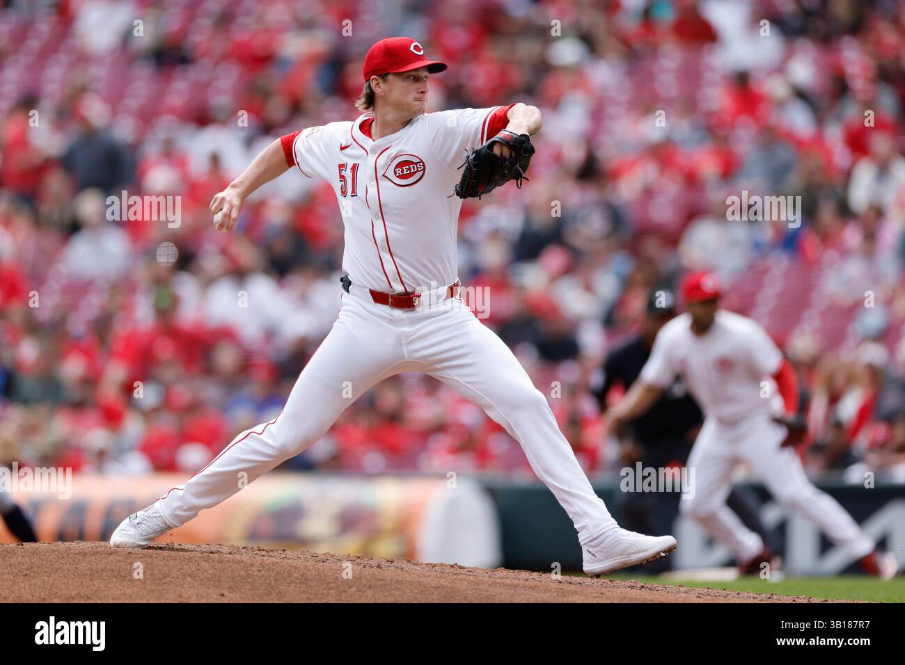 CINCINNATI, OH - APRIL 17: Cincinnati Reds pitcher Brady Singer (51 ...