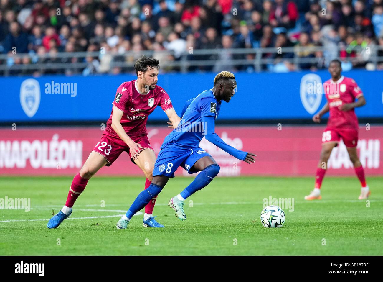 23 Vincent SASSO (usld) - 08 Mouhamed DIOP (estac) during the Ligue 2 ...
