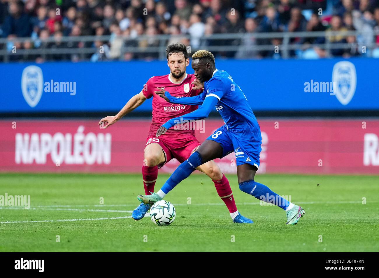 23 Vincent SASSO (usld) - 08 Mouhamed DIOP (estac) during the Ligue 2 ...