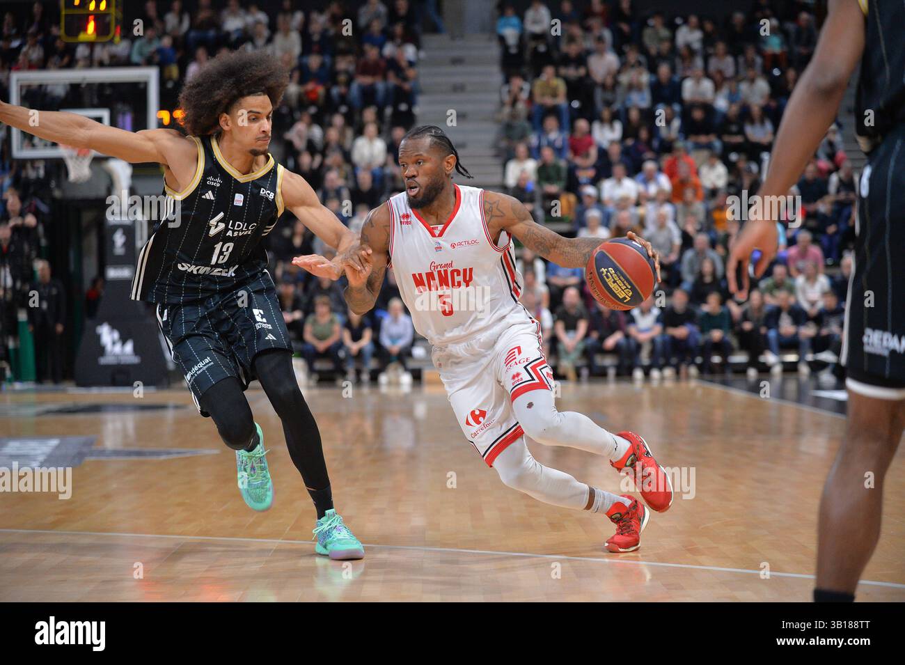 Villeurbanne, France. 25th Apr, 2025. Caleb Walker of Sluc Nancy Basket ...
