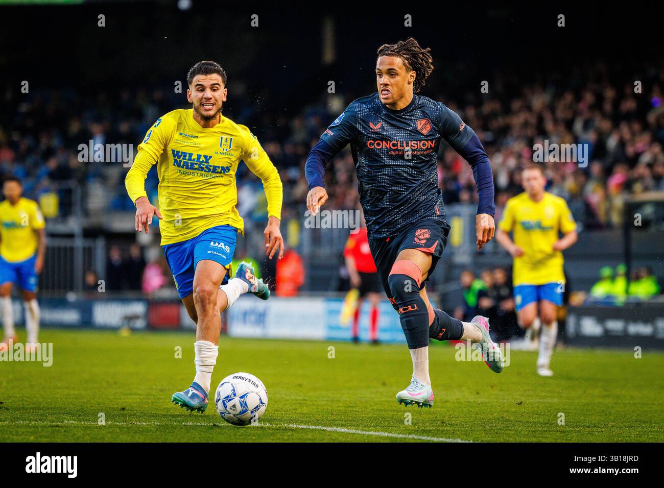 Waalwijk, Netherlands. 25th Apr, 2025. WAALWIJK, 25-04-2025, Mandemakers Stadion, Season 2024 ...