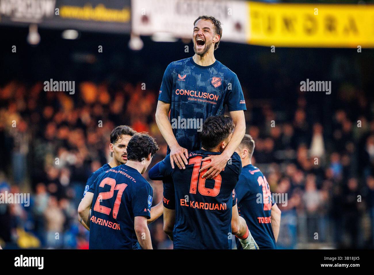 Waalwijk, Netherlands. 25th Apr, 2025. WAALWIJK, 25-04-2025, Mandemakers Stadion, Season 2024 ...