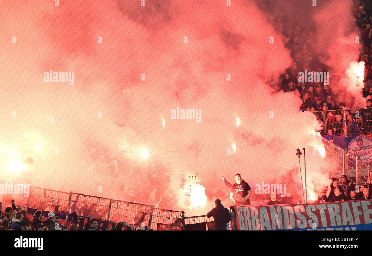 Stuttgart, Germany. 25th Apr, 2025. Soccer: Bundesliga, VfB Stuttgart ...