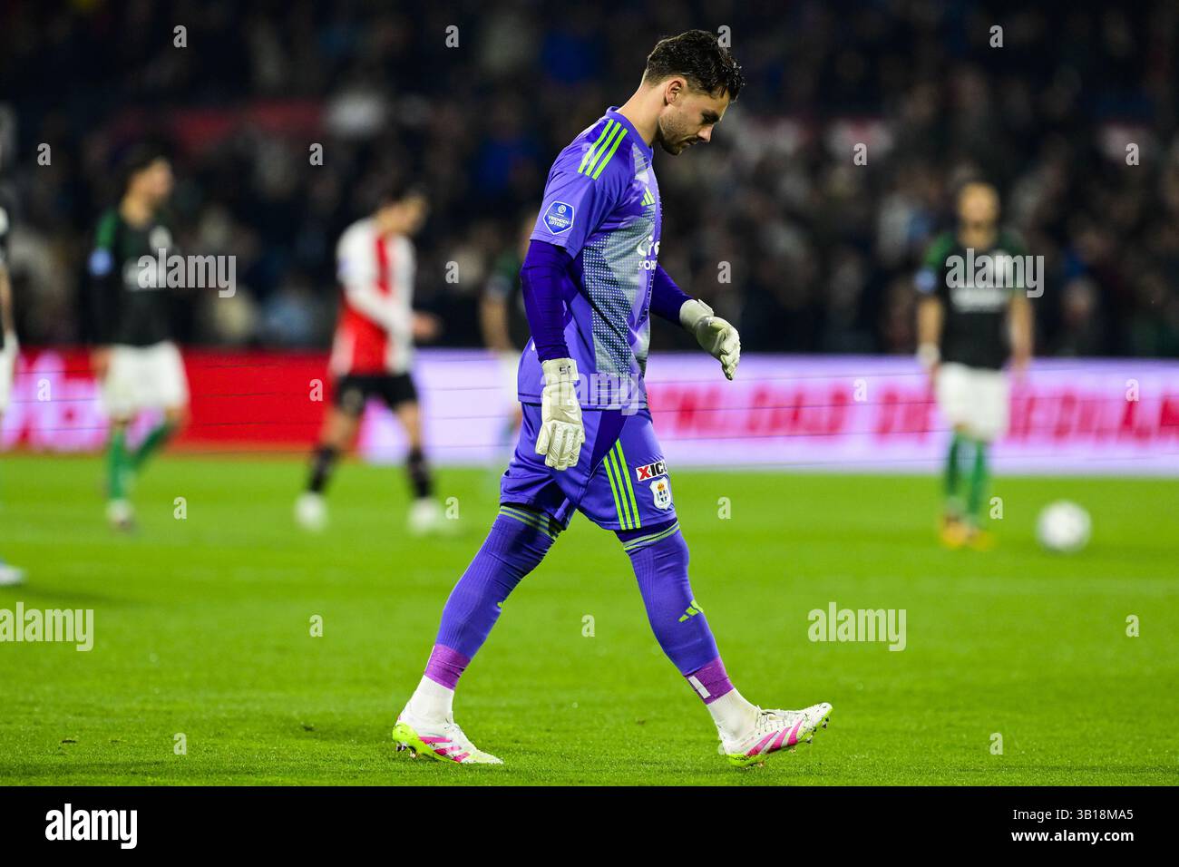 ROTTERDAM - PEC Zwolle goalkeeper Jasper Schendelaar during the Dutch ...