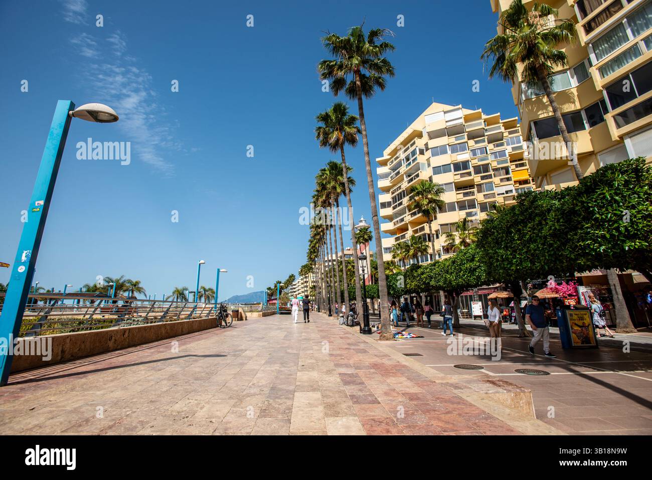 Seaside daytime vacation scene in hi-res stock photography and images ...
