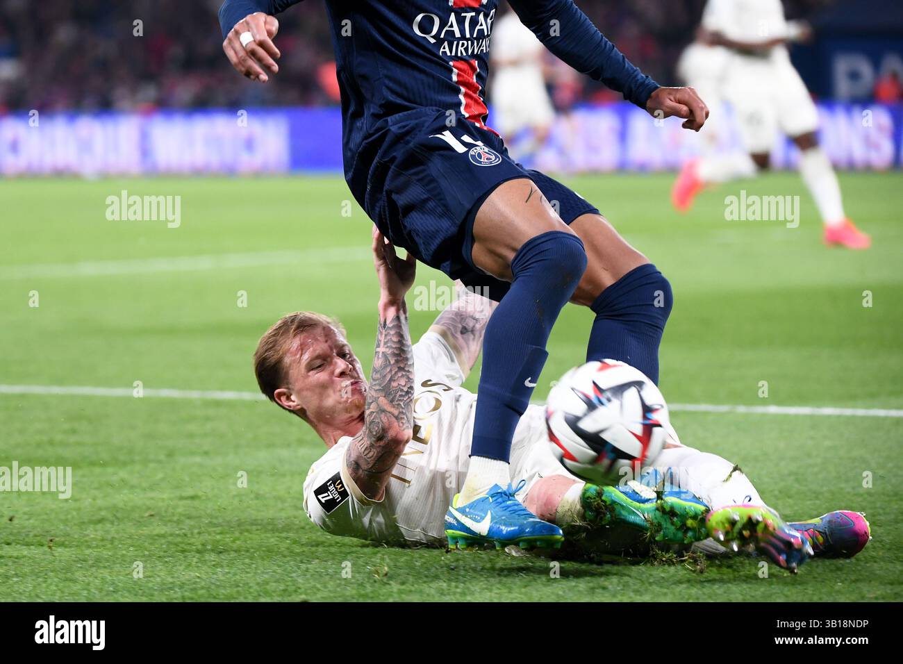 26 Melvin BARD (ogcn) during the Ligue 1 MCDonald's match between Paris ...