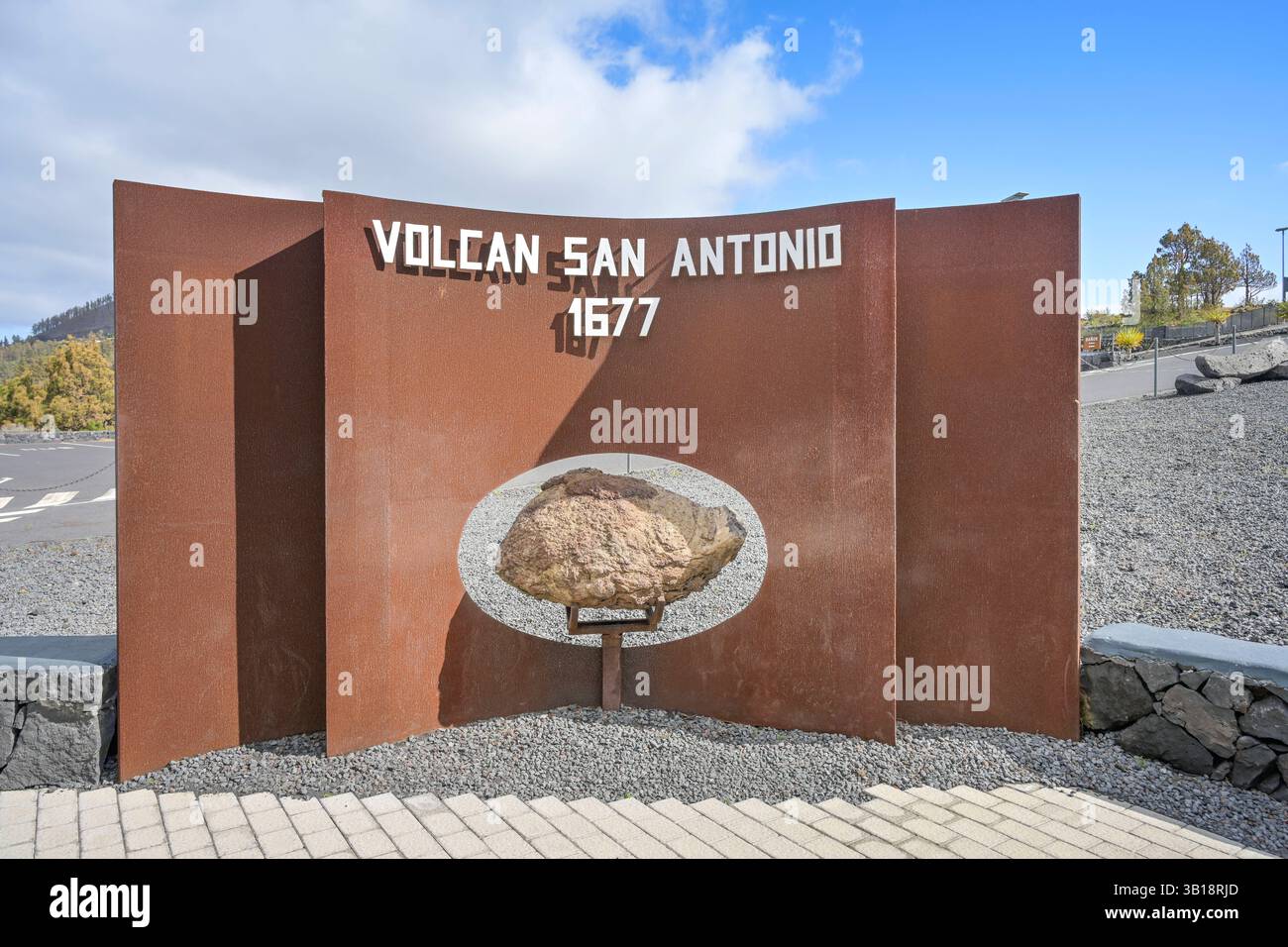 Besucherzentrum am Vulkan San Antonio, La Palma, Spanien *** Visitor ...