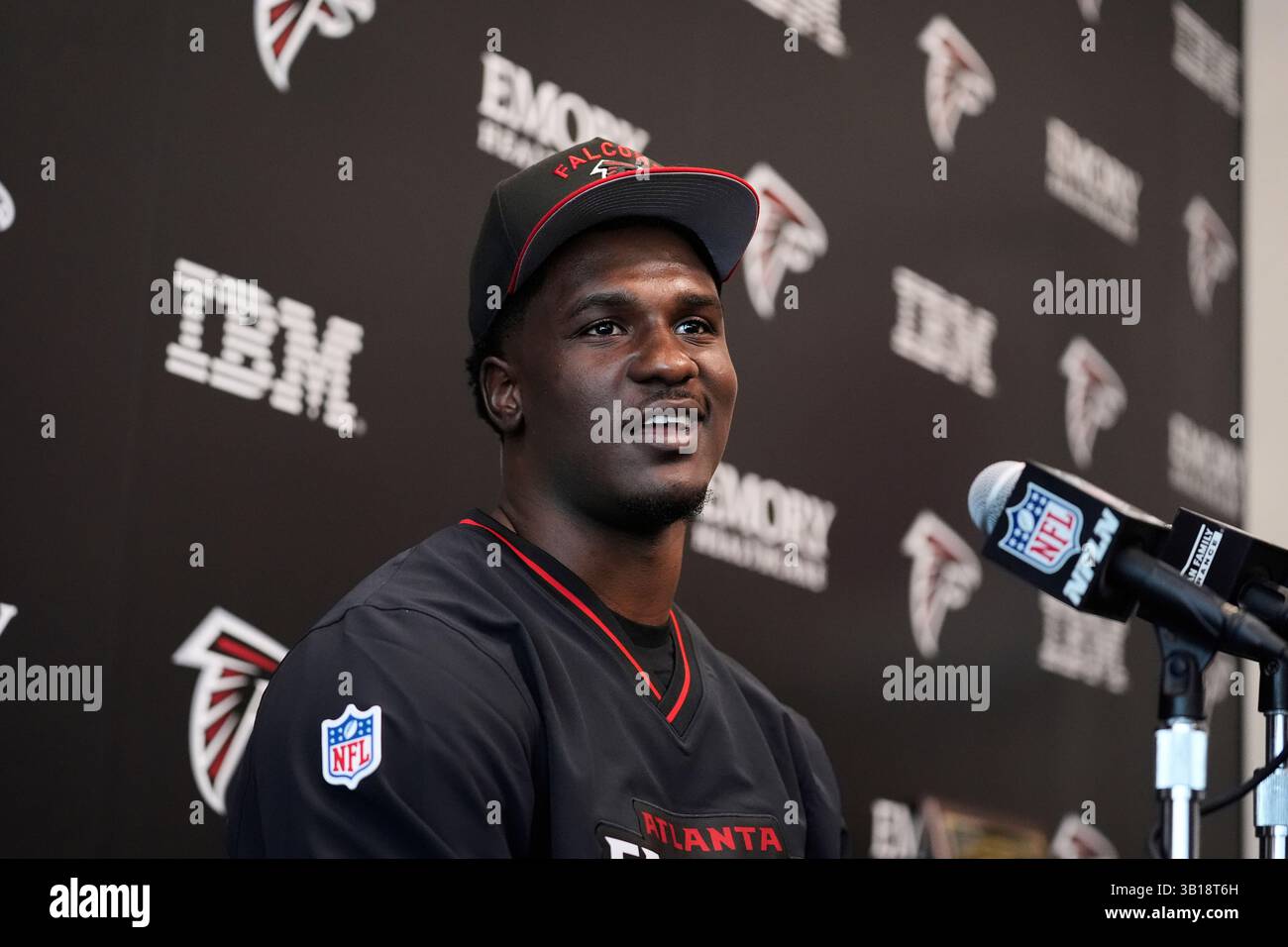 Atlanta Falcons first-round draft pick James Pearce Jr., speaks during ...