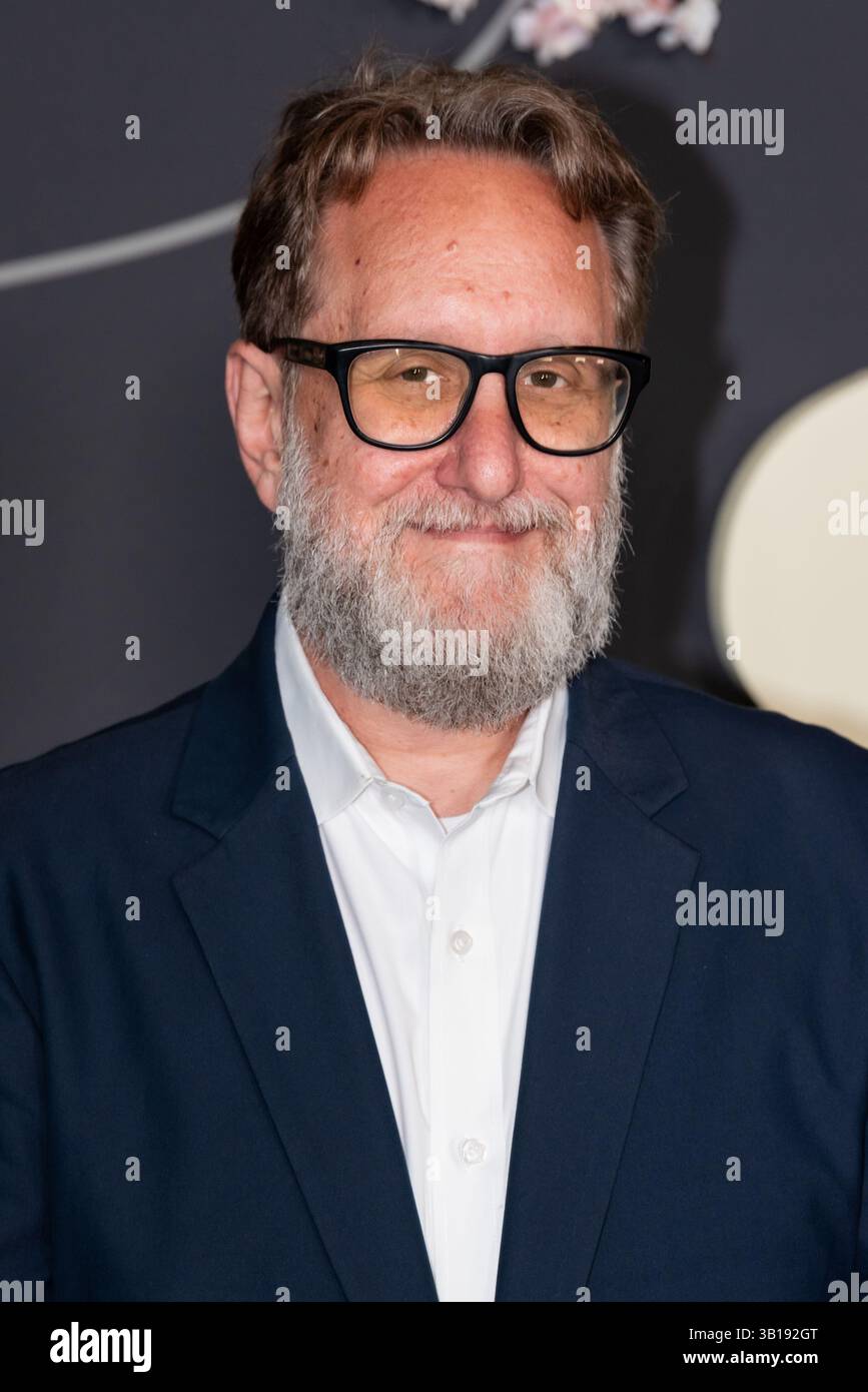 Los Angeles, USA. 25th Apr, 2025. Josh Siegel attends Netflix's "The ...