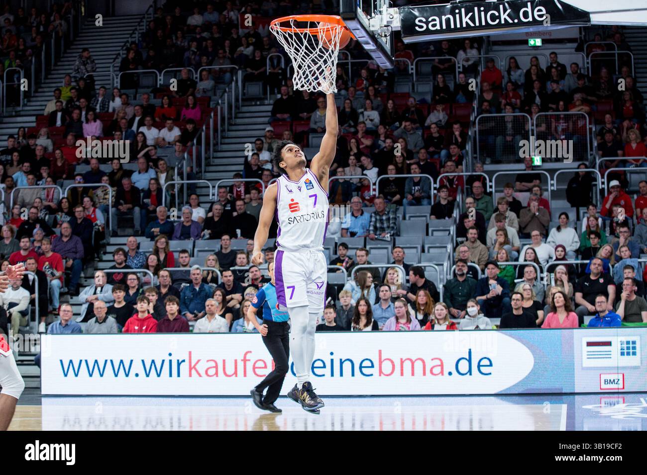 Bamberg, Deutschland. 25th Apr, 2025. Bamberg, Deutschland 25. April ...