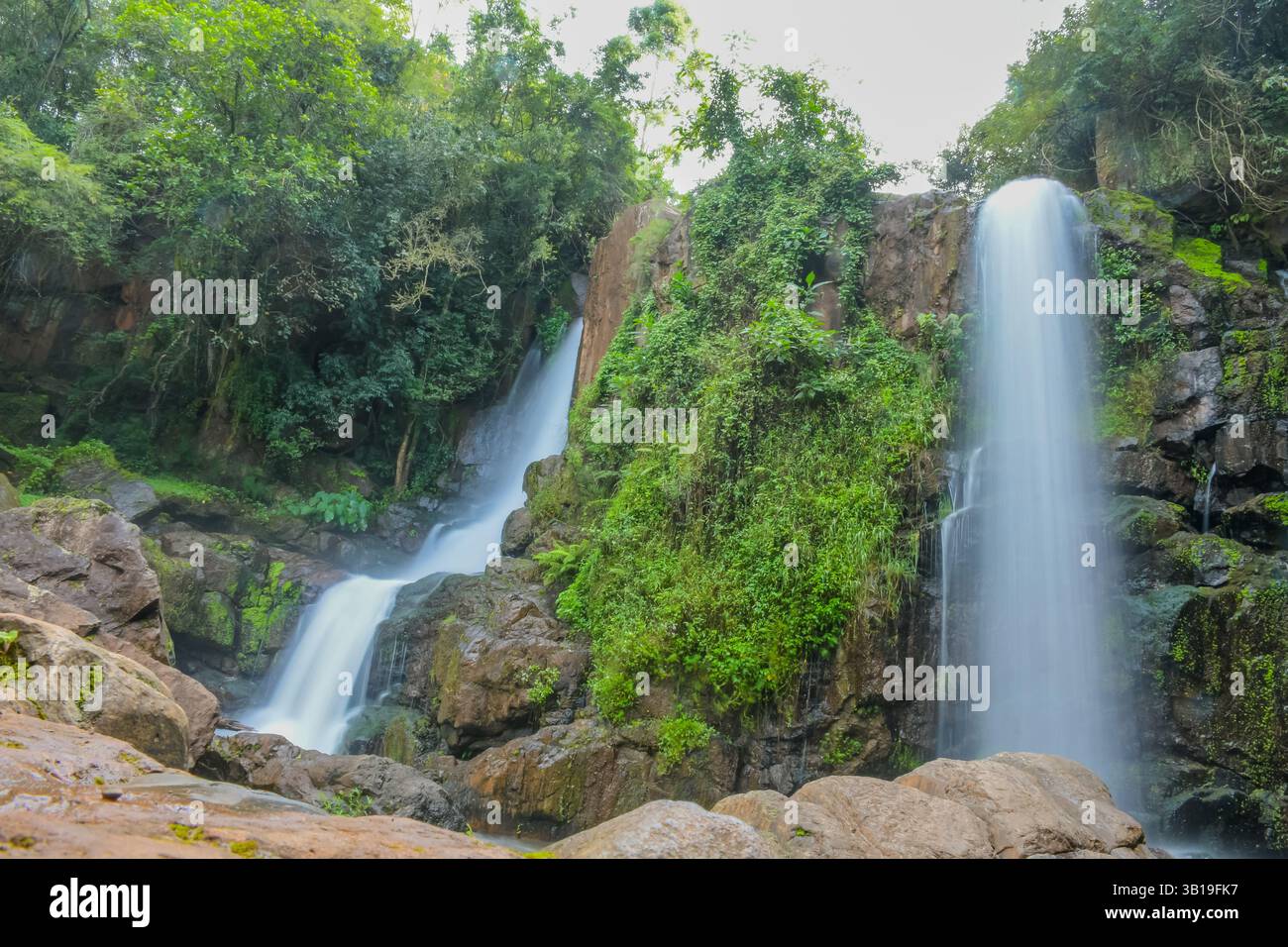 Horseshoe Falls of South Africa are located 4 km off the Old Lydenburg ...