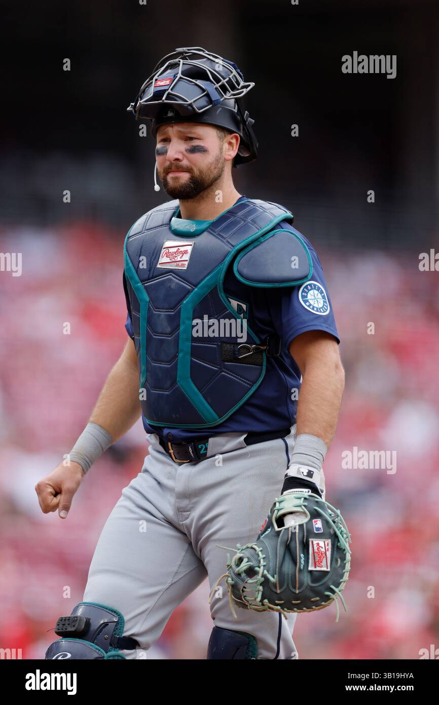 CINCINNATI, OH - APRIL 17: Seattle Mariners catcher Cal Raleigh (29 ...