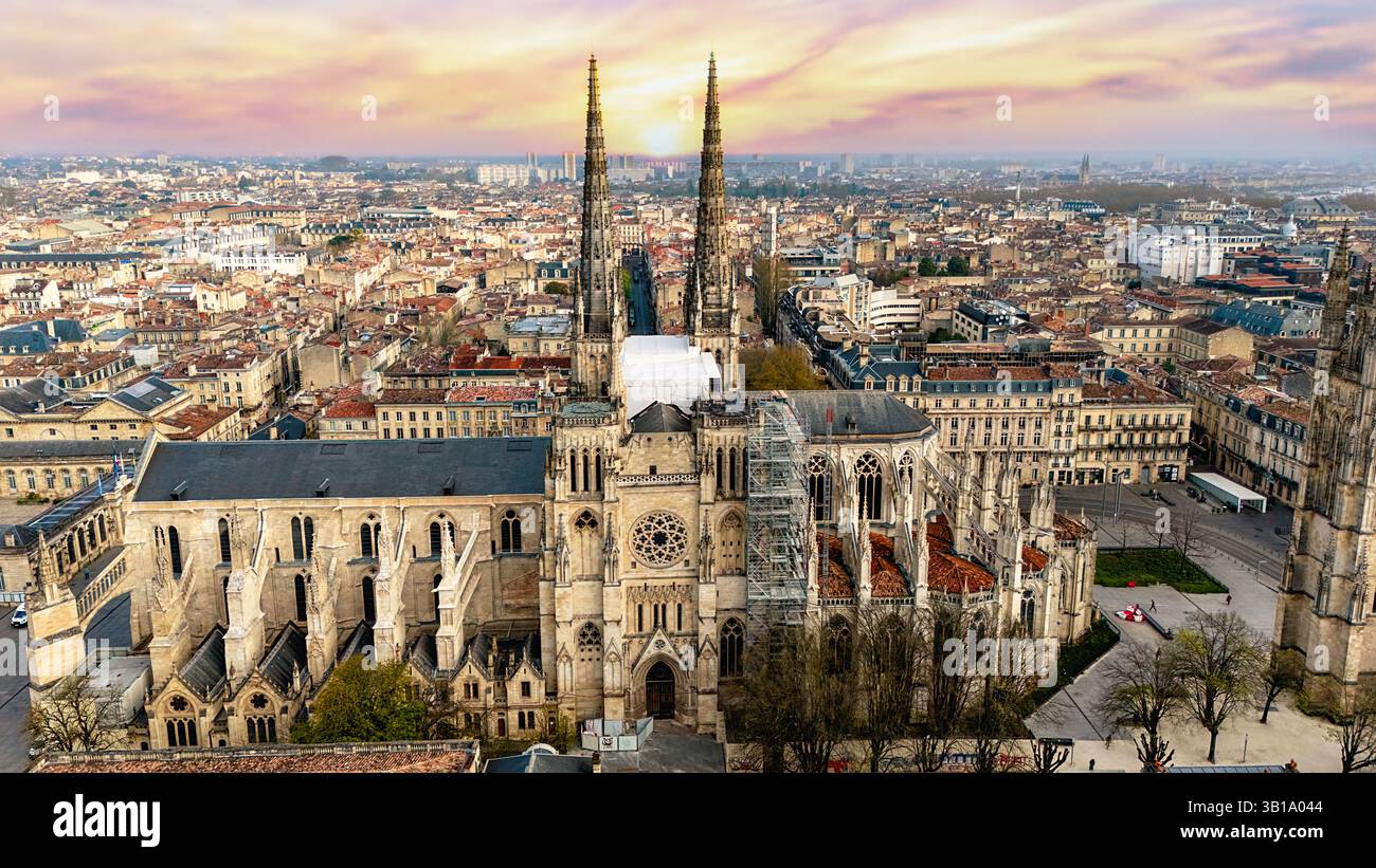 Cathedral_front hi-res stock photography and images - Alamy