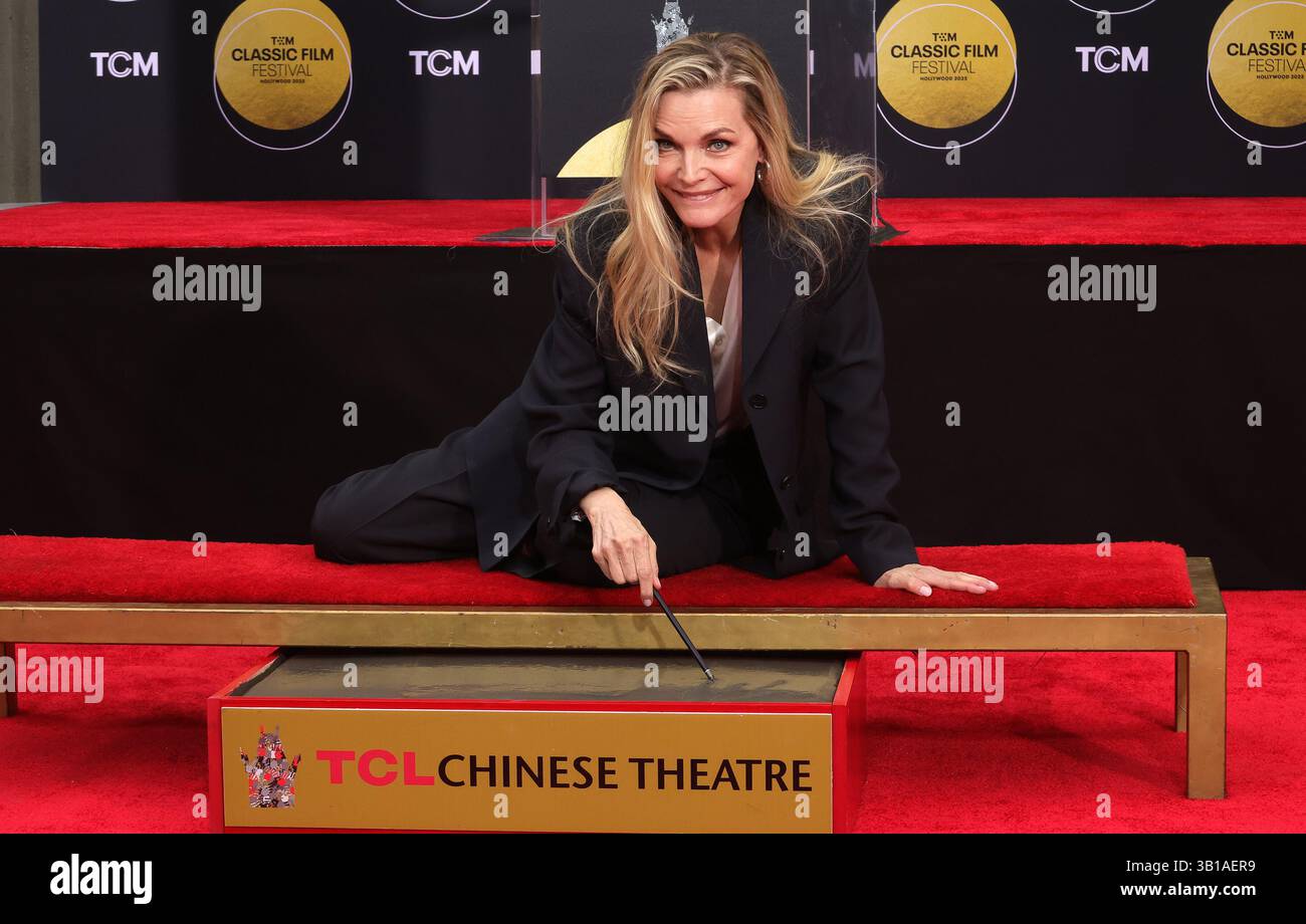 Los Angeles, California, USA. 25th Apr, 2025. Michelle Pfeiffer At TCM ...