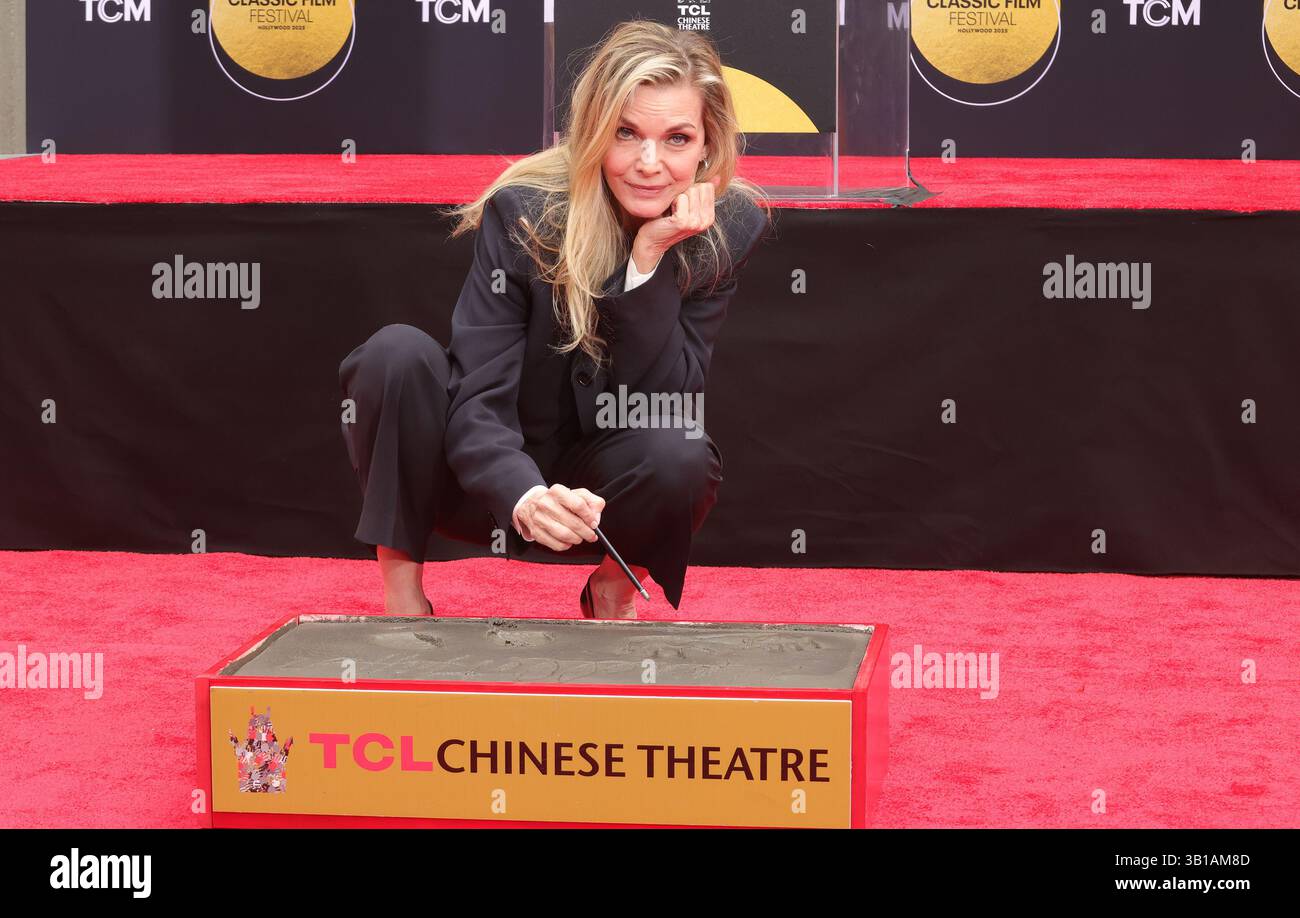 Los Angeles, California, USA. 25th Apr, 2025. Michelle Pfeiffer At TCM ...
