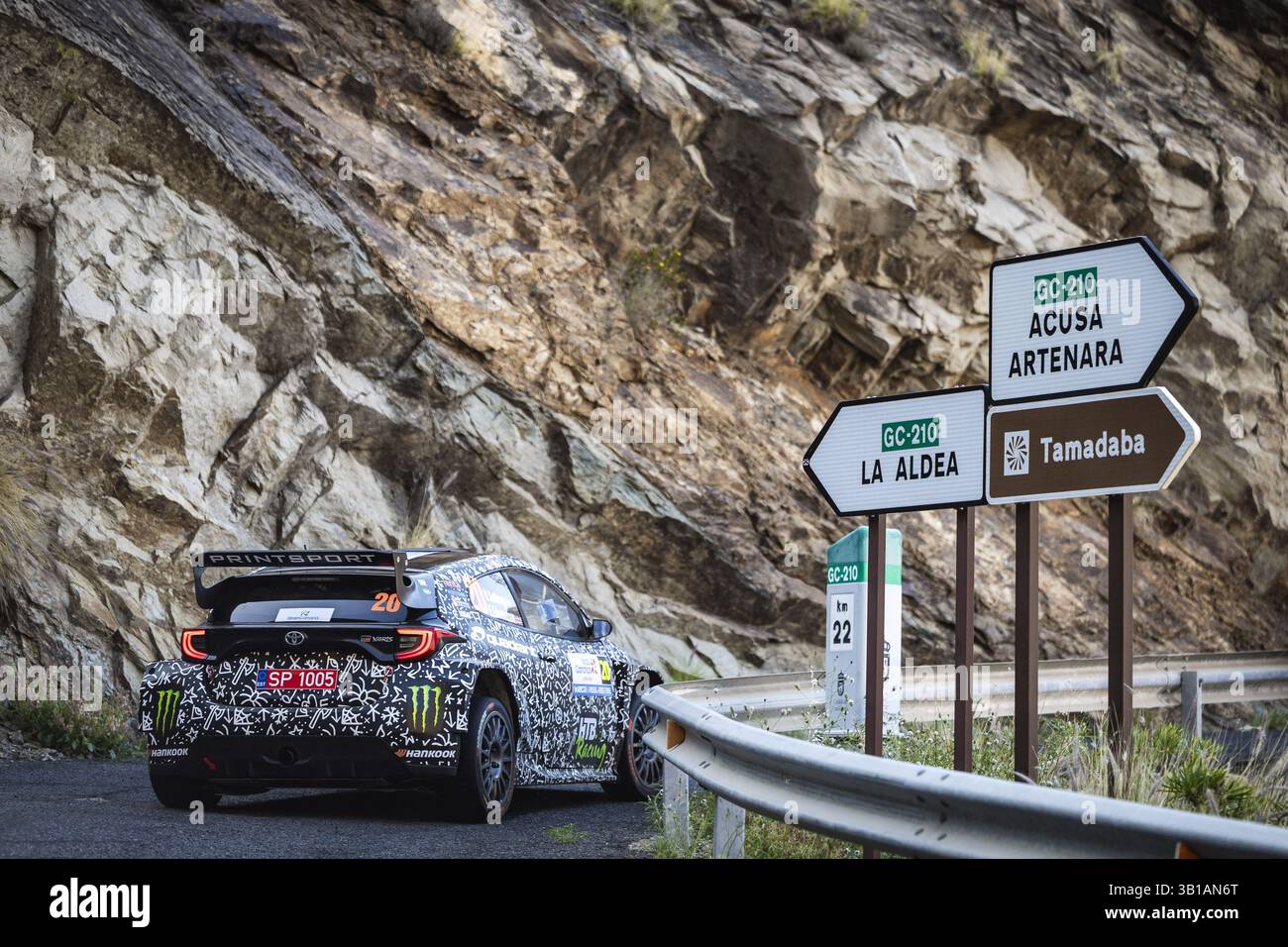 20 Oliver SOLBERG, Elliot EDMONDSON, Toyota Yaris Rally2, action during ...