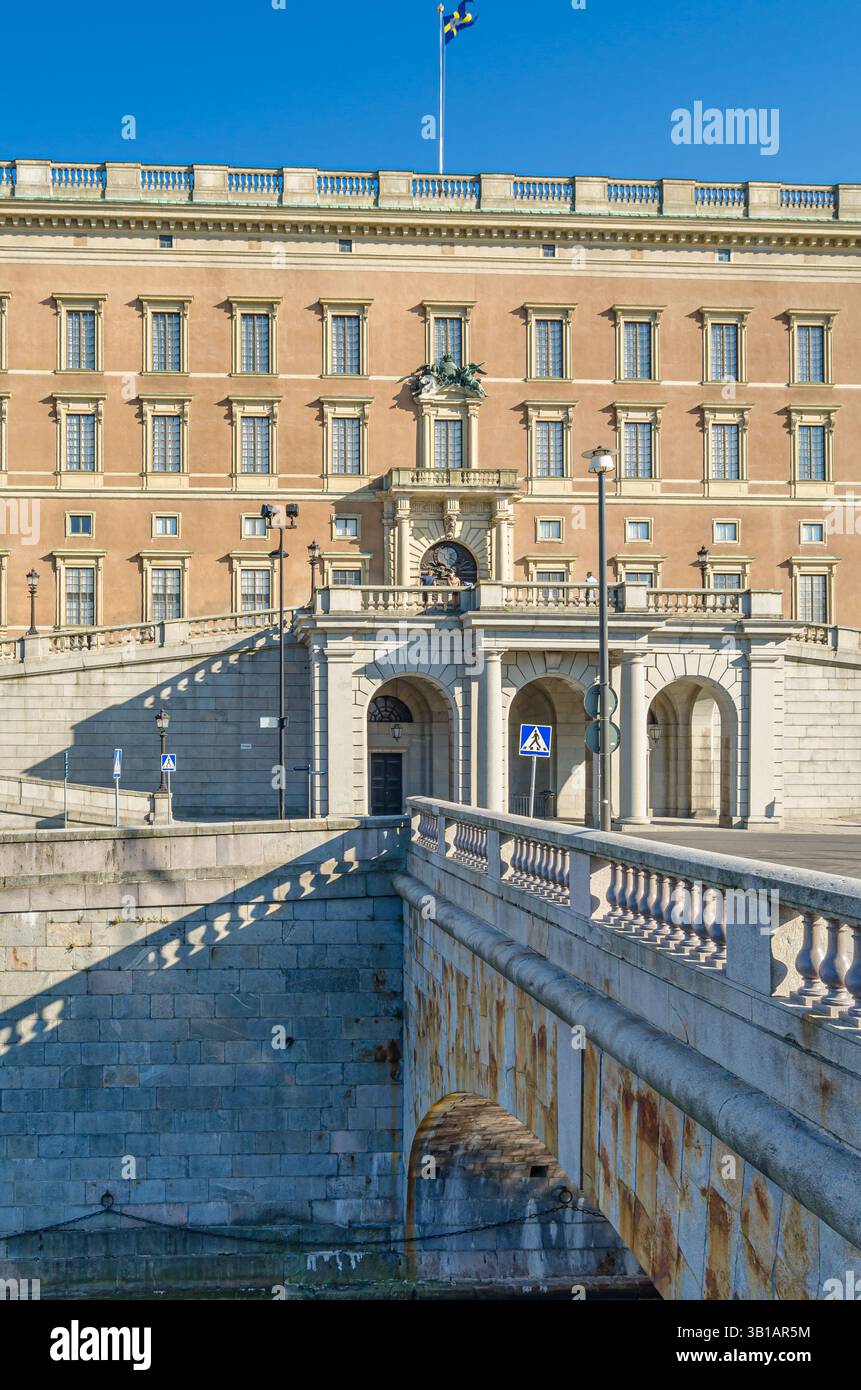 STOCKHOLM, SWEDEN - JULY 25, 2014: View of the Stockholm Palace (Royal ...