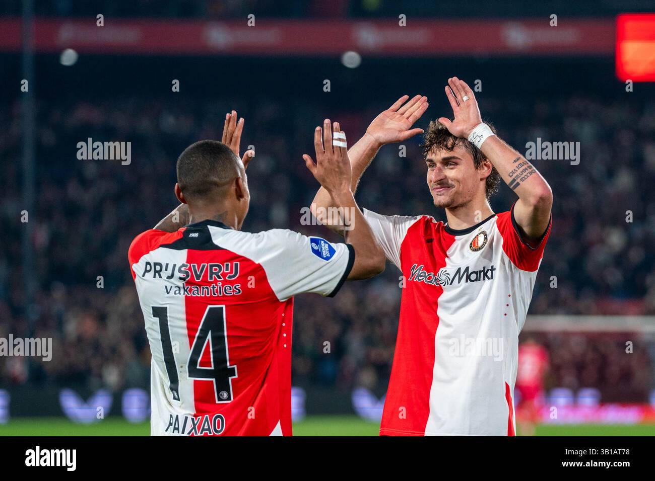 Rotterdam, Nederland. 26th Apr, 2025. ROTTERDAM, 25-04-2025, Stadium ...