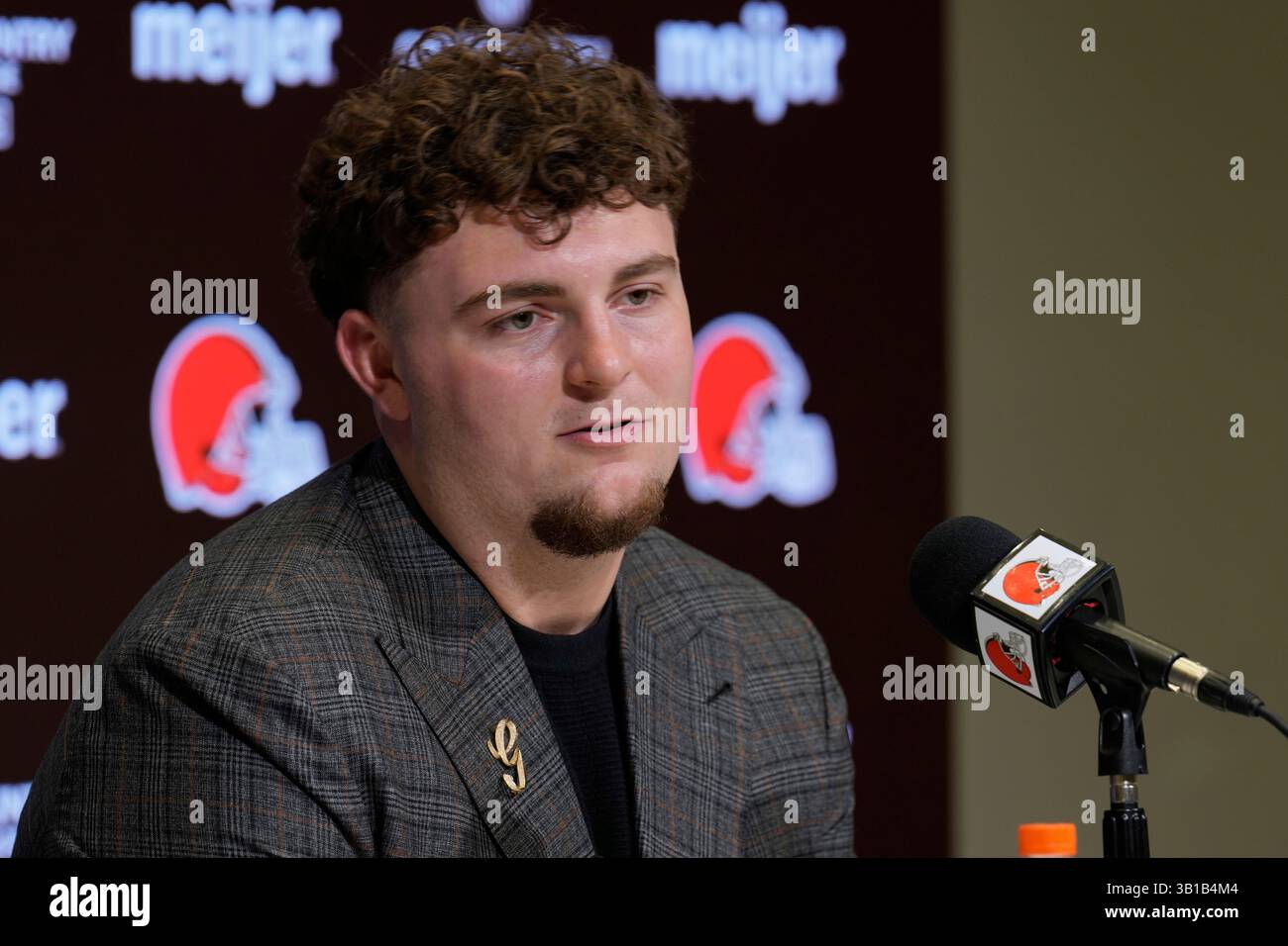 Cleveland Browns first round draft pick, fifth overall, defensive ...