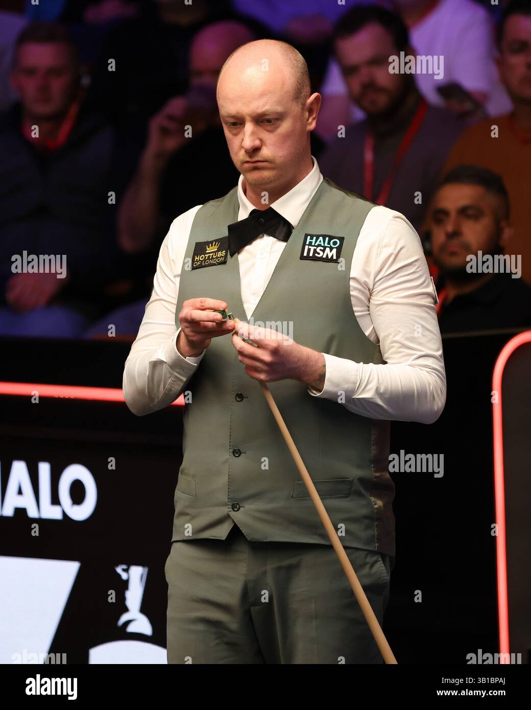 Chris Wakelin during the game against Mark Allen in the 2025 Halo World ...