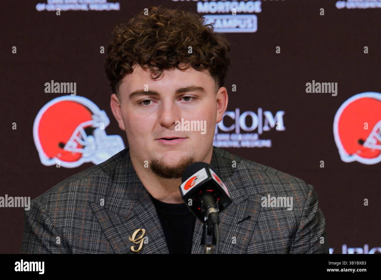 Cleveland Browns first-round draft pick, fifth overall, defensive ...