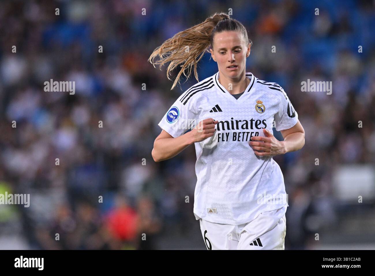 Valdebebas, Madrid, Spain. 25th Apr, 2025. 6 SANDIE TOLETTI of Real ...