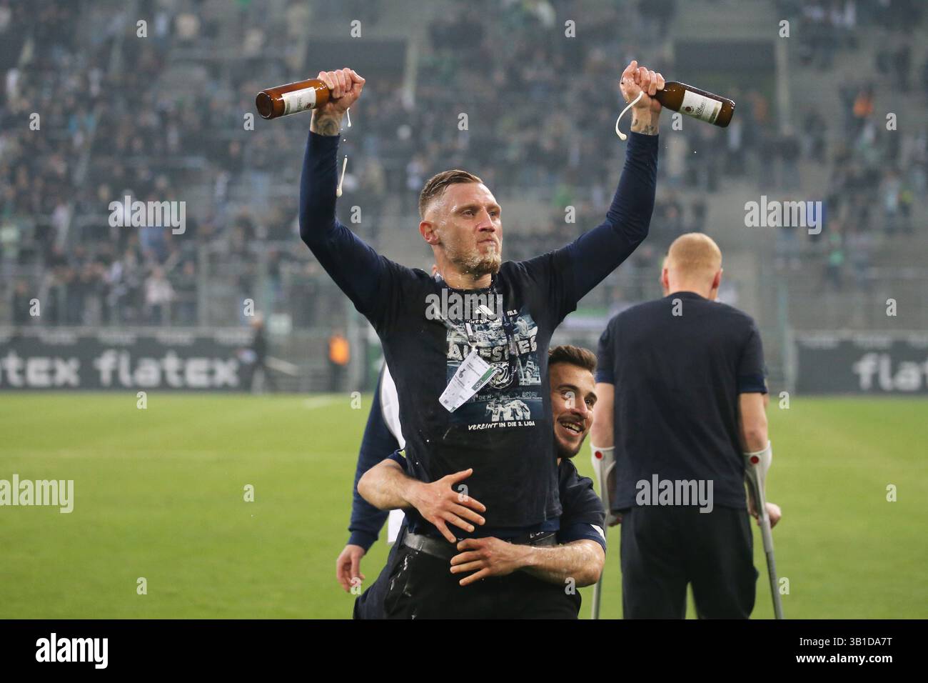 Mönchengladbach, Deutschland 25. April 2025: Regionalliga West - 2024/ ...