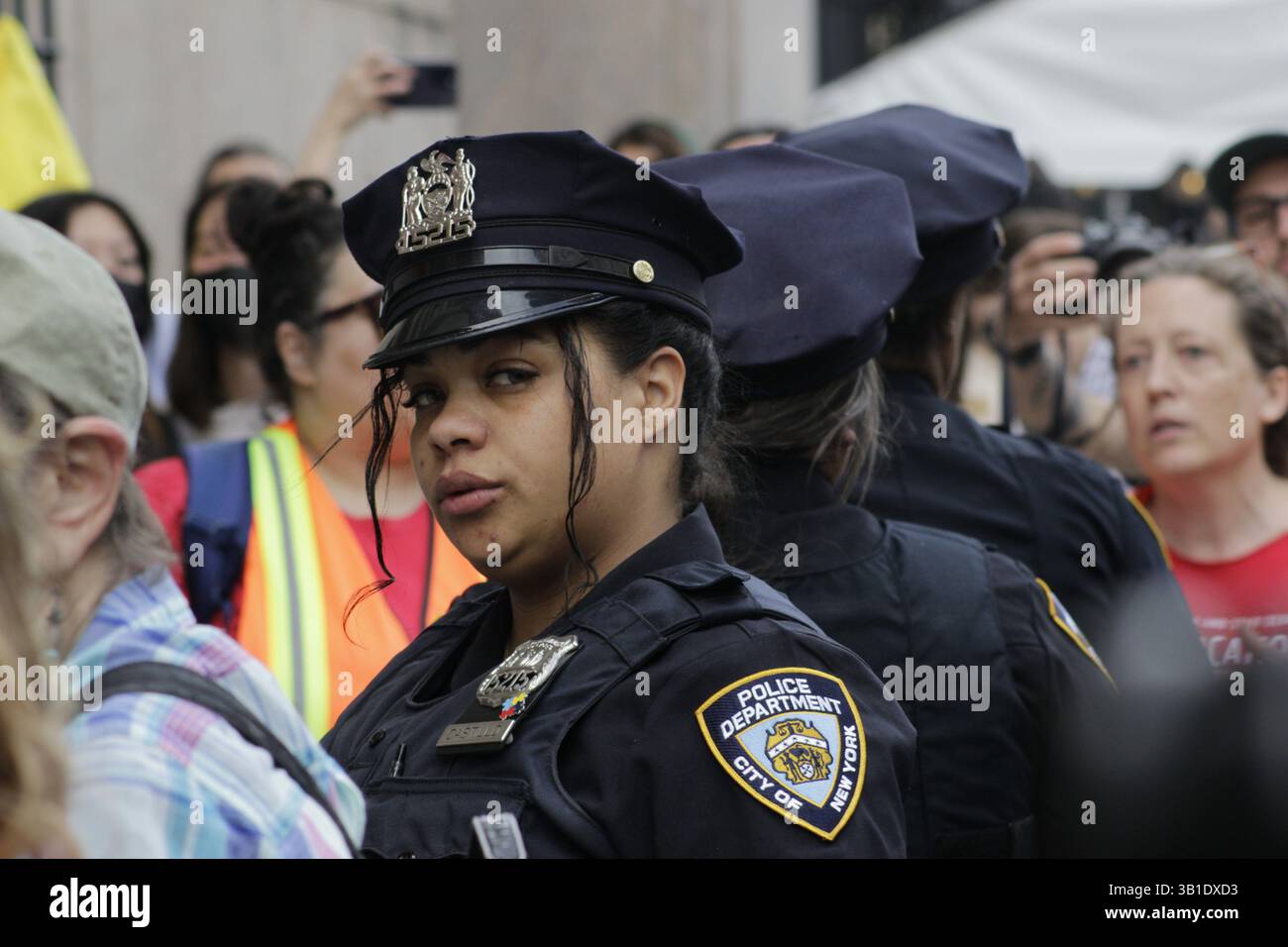 New York, New York, USA. 25th Apr, 2025. Demonstrators march from City ...