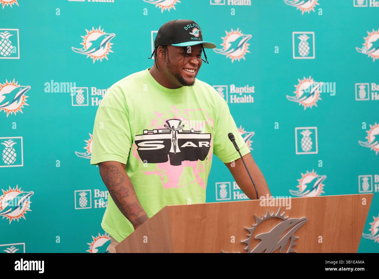 Defensive tackle Kenneth Grant, the Miami Dolphins' first-round draft ...