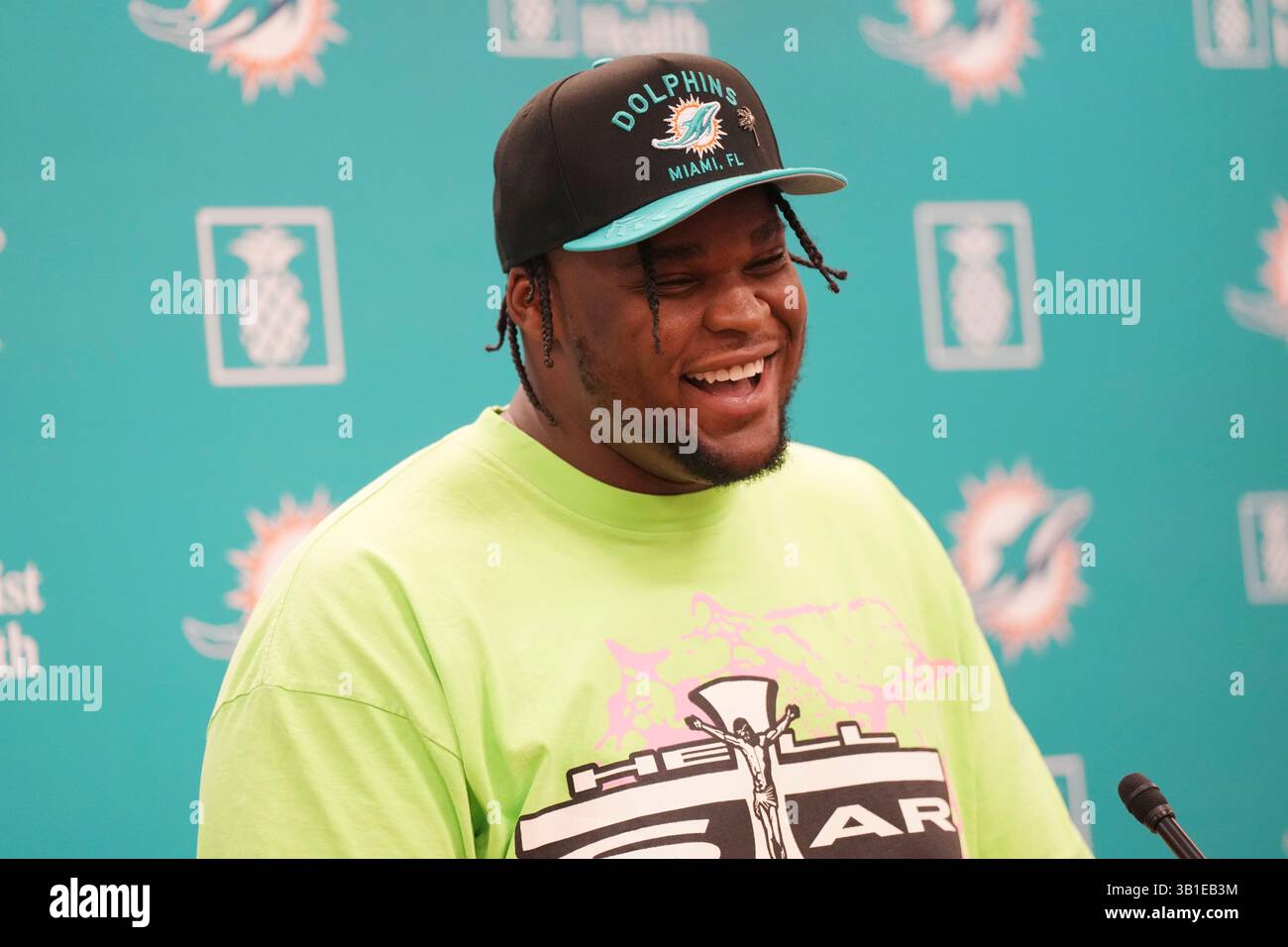Defensive tackle Kenneth Grant, the Miami Dolphins' first-round draft ...