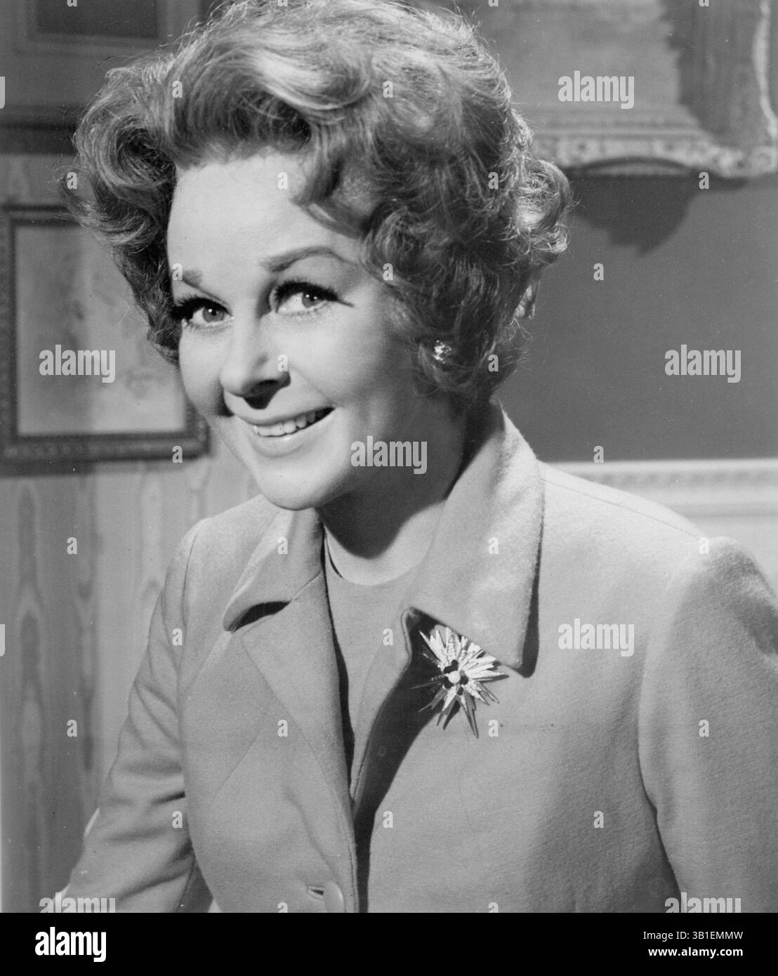 Susan hayward valley of the dolls hi-res stock photography and images ...