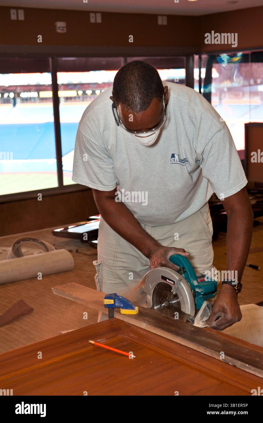 Miami gardens stadium construction hi-res stock photography and images ...