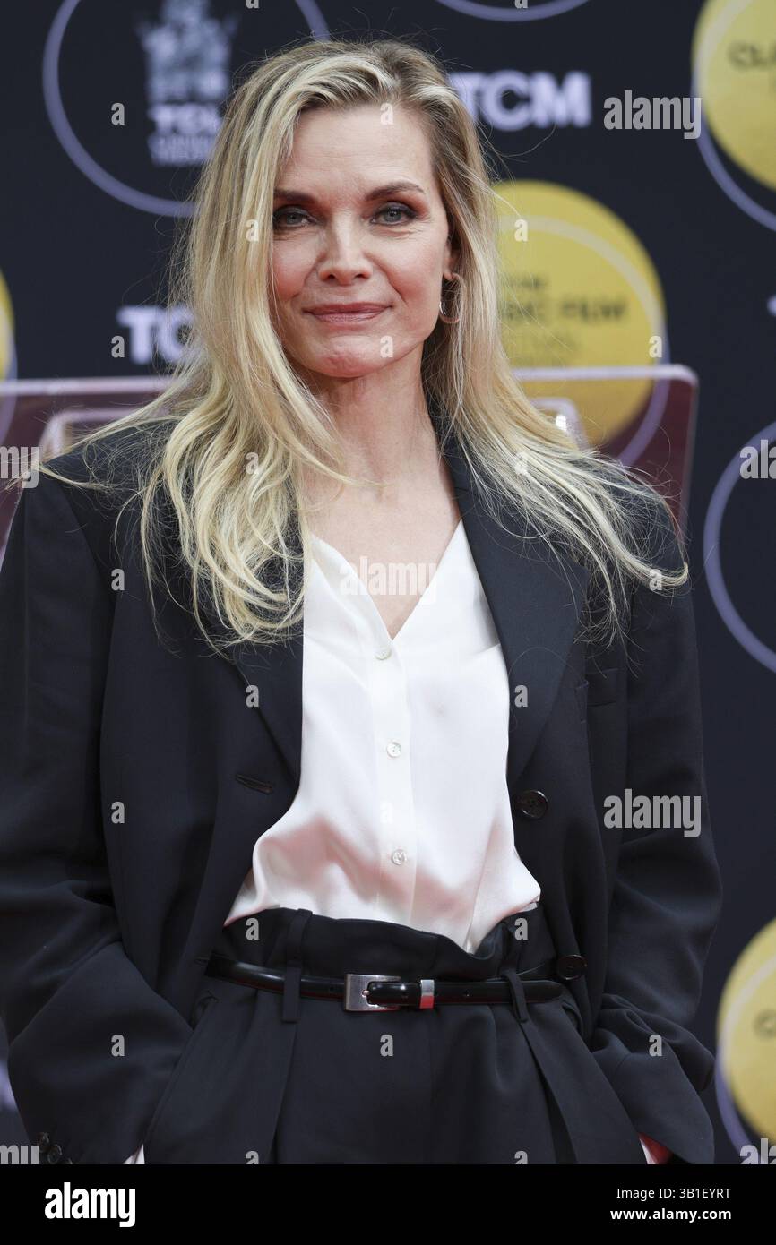 Ca. 25th Apr, 2025. Michelle Pfeiffer at a public appearance for ...