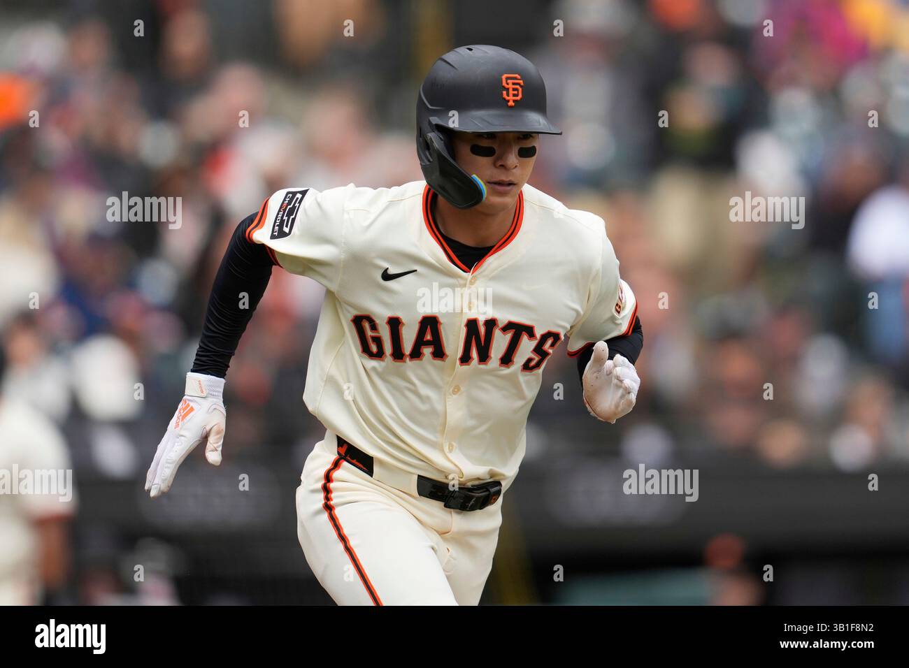 San Francisco Giants' Jung Hoo Lee during a baseball game against the ...