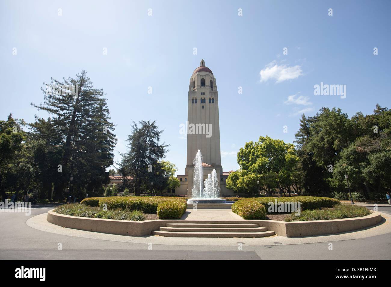 Palo Alto, California, USA - April 18, 2025: A fountain flows in front ...
