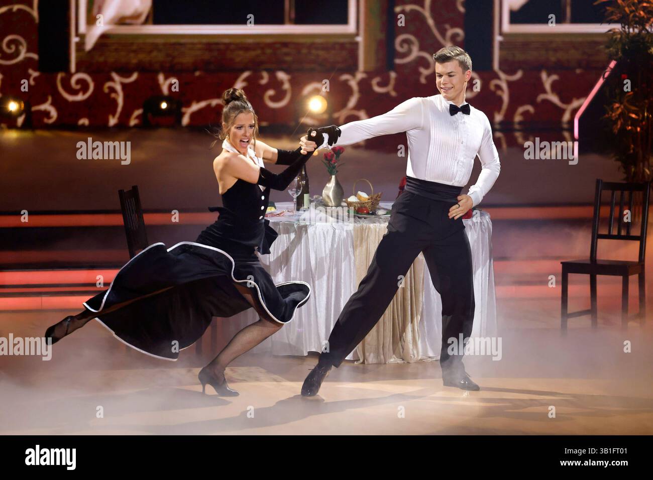 Profitänzerin Patricija Ionel und Para-Schwimmer Taliso Engel bei der ...