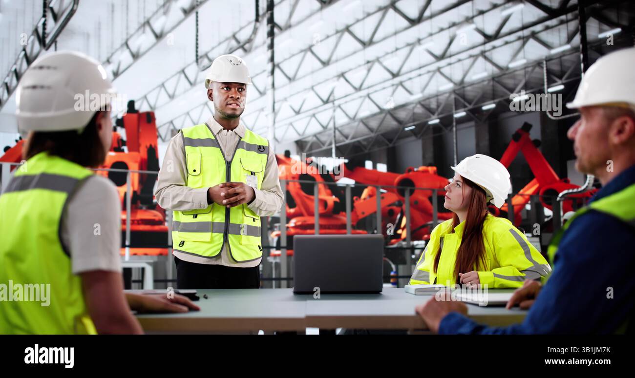 Laptop assembly line robot hi-res stock photography and images - Alamy